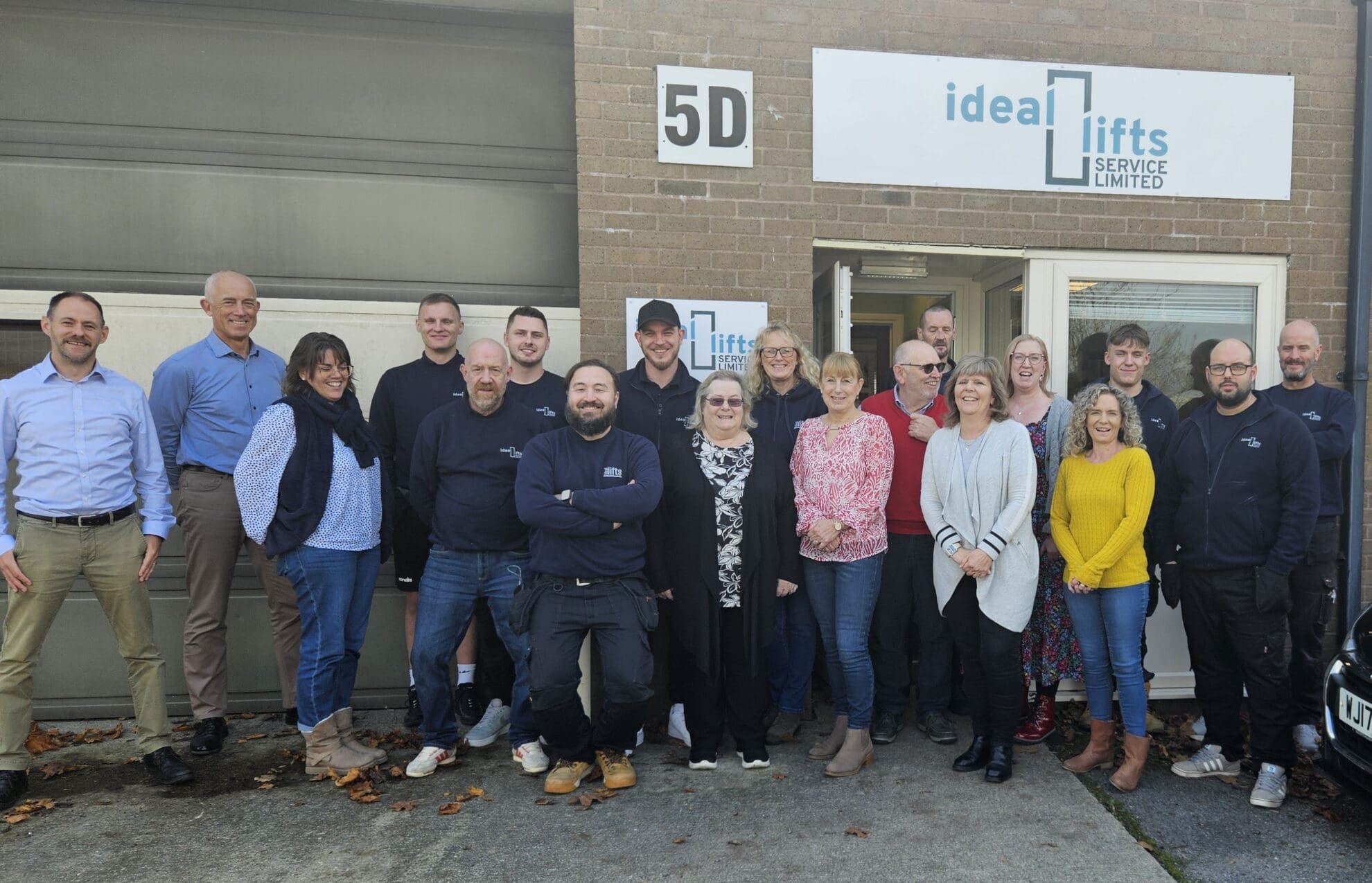 Lift Maintenance Contracts & Service Visits - Ideal Lifts